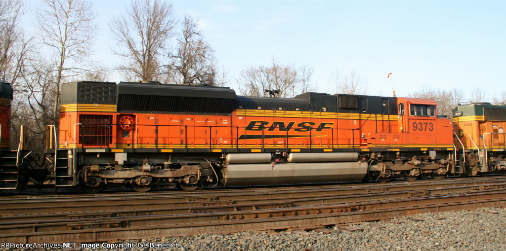 BNSF 9373